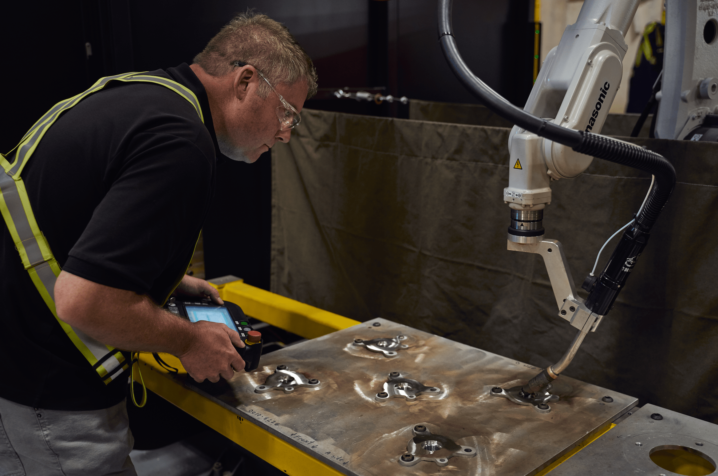 WEKID Introduces Robotic Welder and Tube Bender